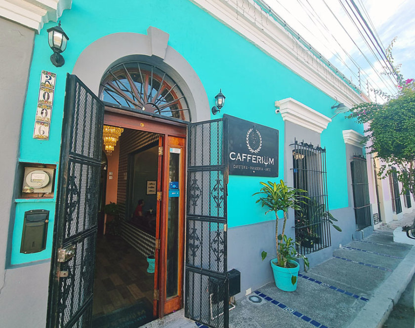 The 15 Best Restaurants in Mazatlan (Guide + My Tips