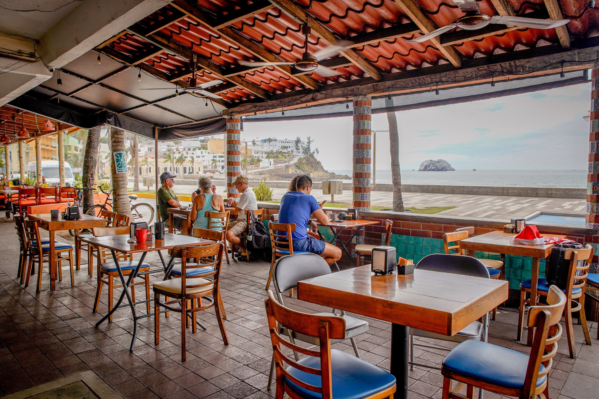 The 15 Best Restaurants in Mazatlan (Guide + My Tips